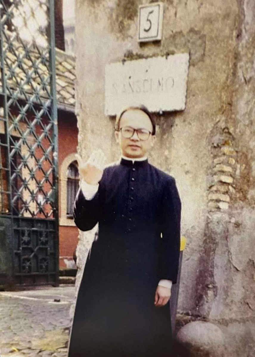 Trinite parishes hold 50th anniversary celebration for their pastor ...